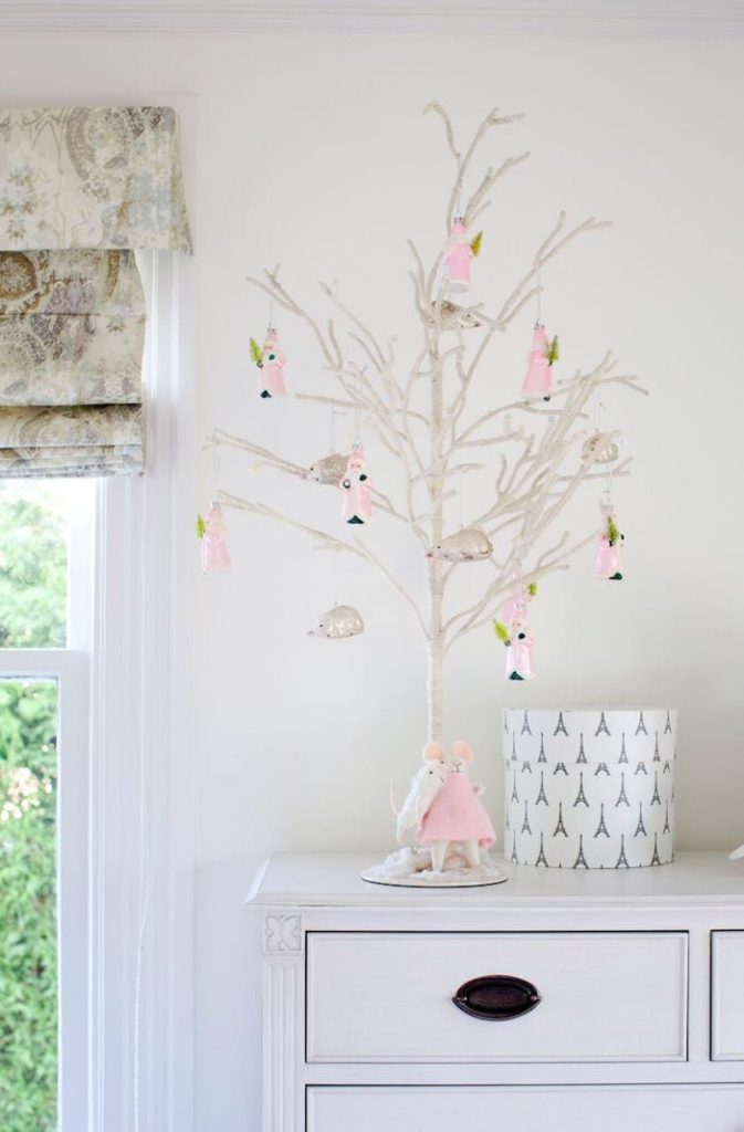 Christmas Tree Styling 101 - Jillian Harris Design Inc.