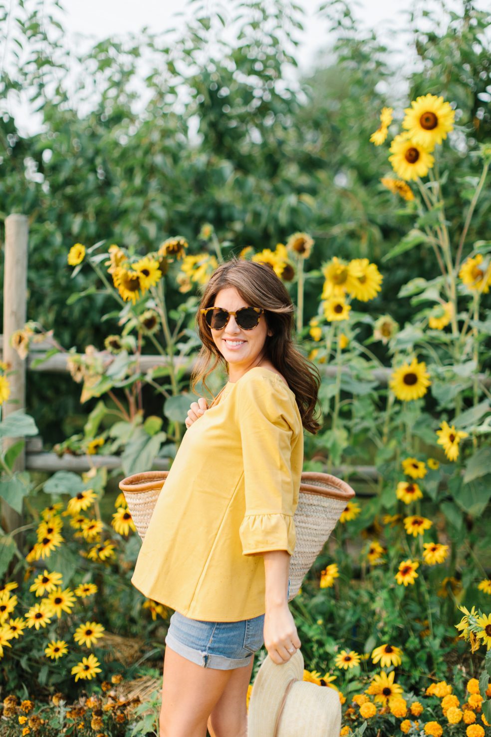 Summer Style: What I Wear to the Farmer's Market - Jillian Harris ...